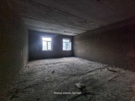3х комнатная квартира коробка в новостройке центе города на 2 этаже
