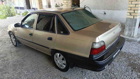 Neksiya 1 sons srochno sotiladi