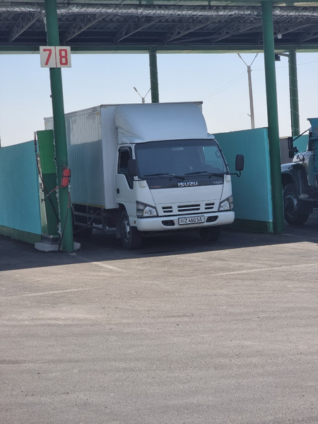 ISUZU NQR 71  sastayanasi yaxshi xolatda