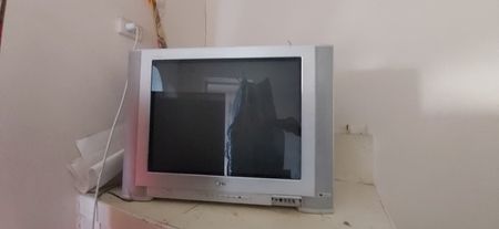 lg televezor 72 duyum