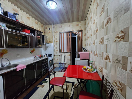 5-mikrorayonda 1-etajda 1 xonali uy sotiladi