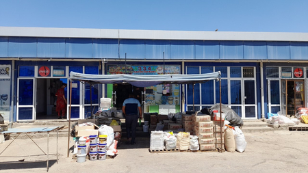Magazin 334 Markaziy Dehqon bozorda joylashgan