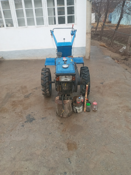 Zubir motoblok  traktori