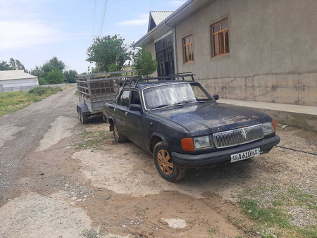 Волга с прицепом
