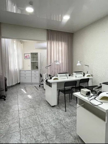 Продается Евро офис под косметалогия Ор-р: РОВД  113 м2