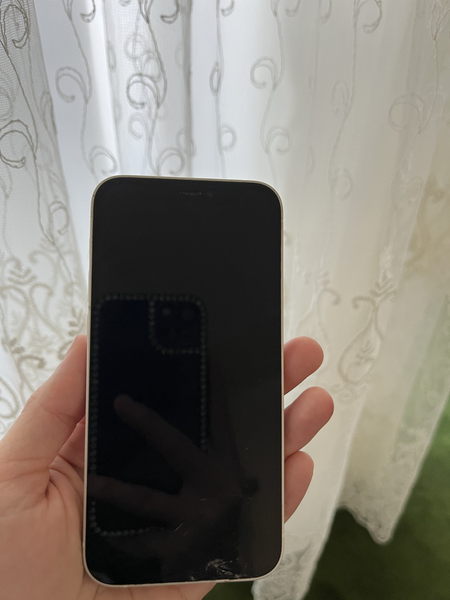 Iphone 12 mini sotiladi