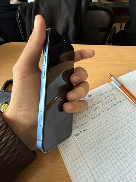 Iphone 13 srocna 128 pamit 86 yomkist 320 $