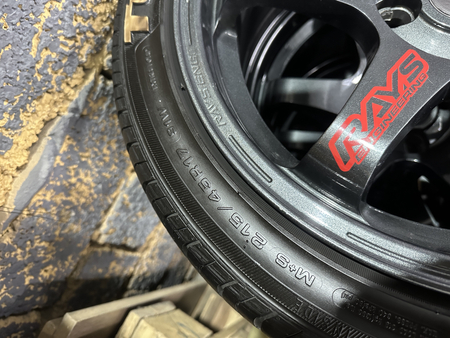 Диски с Шинами 215/45/17 Rays TE37 ,шины 2022 года, отличное состояние