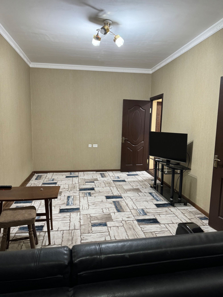 Мирзо - улугбекский район , ТТЗ-1  дом 5.