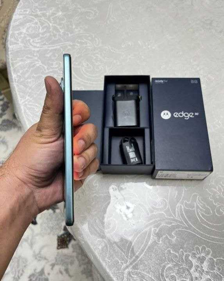 Motorola Edge 30 5 G ПРОДАМ
