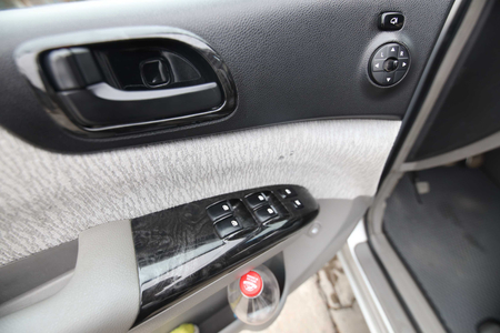 Срочно продается своя KIA Carnival ll 2007 г.