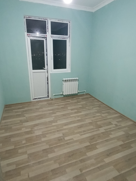 Sergeli tumani Choshtepa metrosi oldida