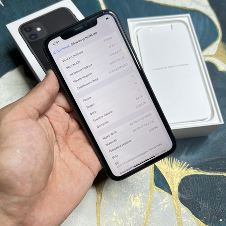iphone 11 black 64gb Full momplekt America ideal !