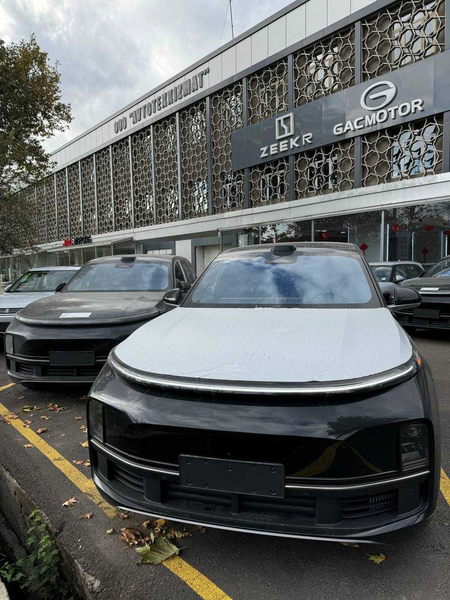 LI 9 Ultra kuzov qora salon qora va apelsin nalichida tayyor!