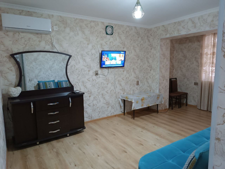 СДАЮ 2/1/4- БУЗ-2 Экобазар, кирпич! Ремонт, мебель, техника-450!