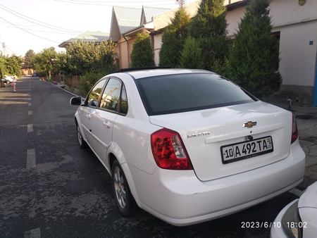 Продаётся Lacetti elegant автомат коробка, 2020 года пробег 53000км.