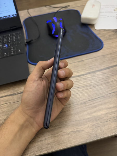 Samsung galaxy S 20 fe б/у без каропки документов