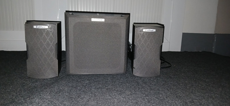 Edifier x400 самвуфер