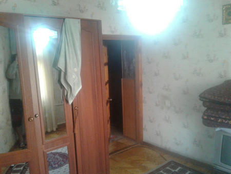 Продаётся Сергели-5. 4 / 5 / 9 чистая метро 2-бекат. Все раздельно.