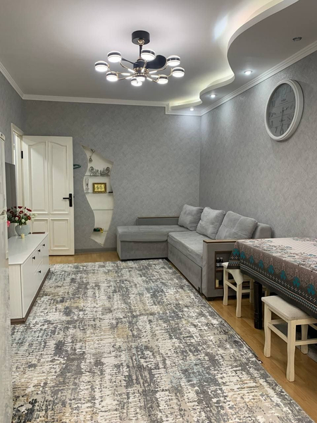 3-комнатная кв., 65м², кирпичный дом, м. БИЙ,Рядом Буз базар.Срочно!