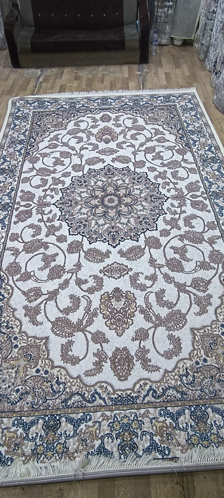 2.5*4 gilam Madel in Eron.