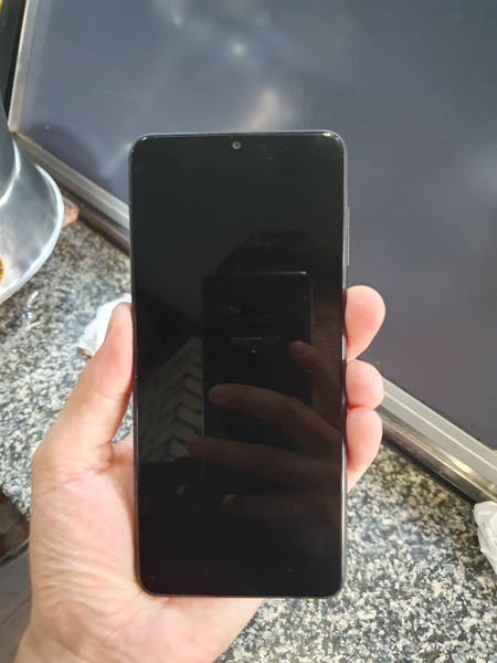 Samsung A 01 kar dok bor