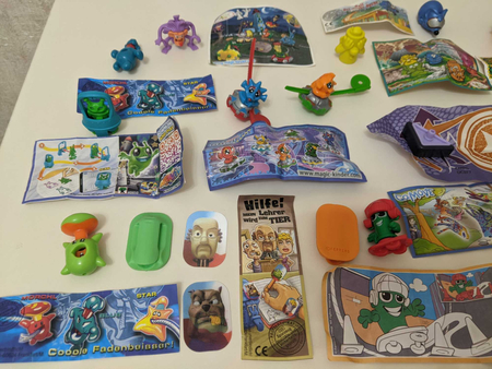 Игрушки Киндер сюрприз 3x за 10000