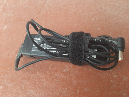 Зарядник lenovo adp