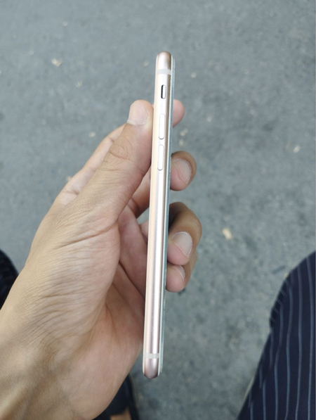 iPhone 8  64 Gb