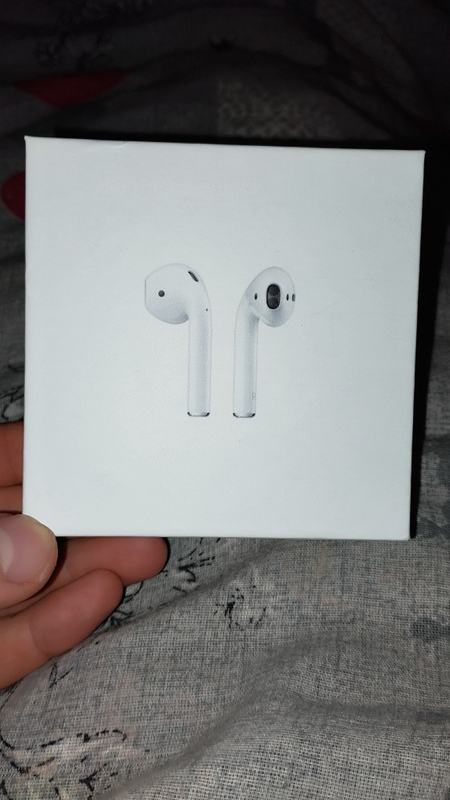 Airpods Dubai 2.2  Yap yangi.