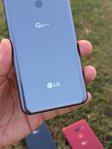 Lg g8 (6/128 в идеальном состоянии 6/128)