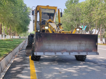 Avtogreyder ДЗ-122, Автогрейдер ДЗ-122  srochnasotiladi