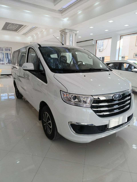 jAC M3 Plus /минивен 8+1