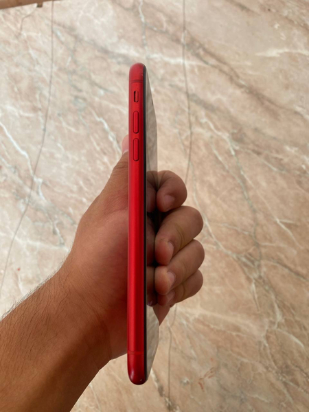 Iphone           11