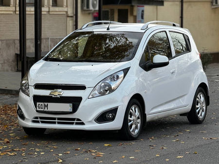 Продаётся Chevrolet Spark 4 позиция 2017 года