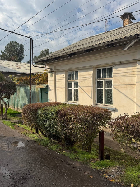 Продам срочно участок в Шумилова 5 сот фасад 20 метров