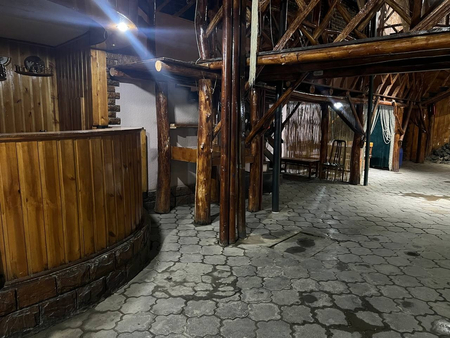 Сдаю в аренду пивнушка дворик