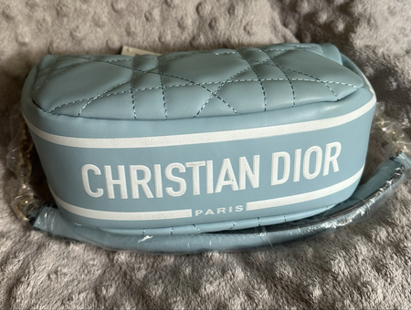 Сумка голубая christian dior