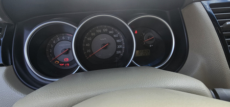 Nissan tiida 2006 sotiladi srochni