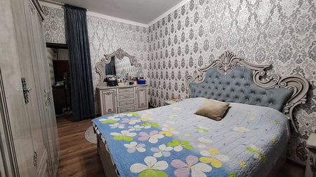 Продаётся 2 х комнатная кв, Сергели 6 а