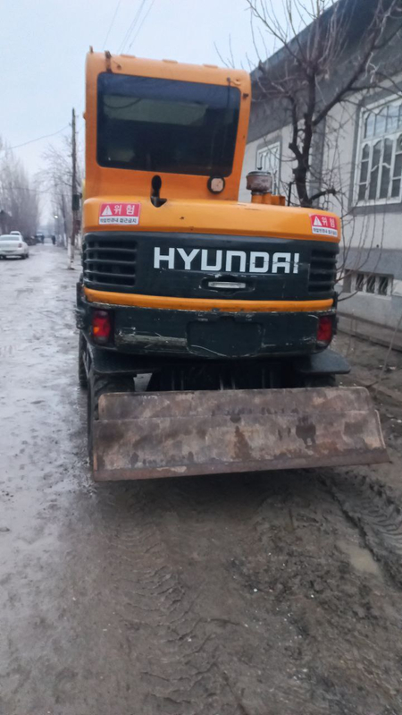 Ekskavator hyundai
