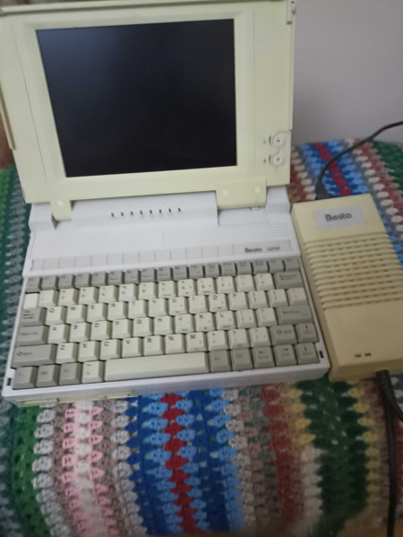 Ретро Ноутбук Besta 3206.