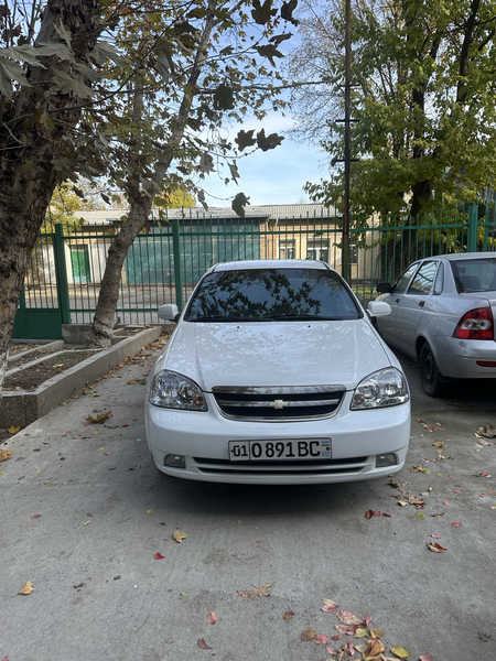 Продаю Lasetti 1.8