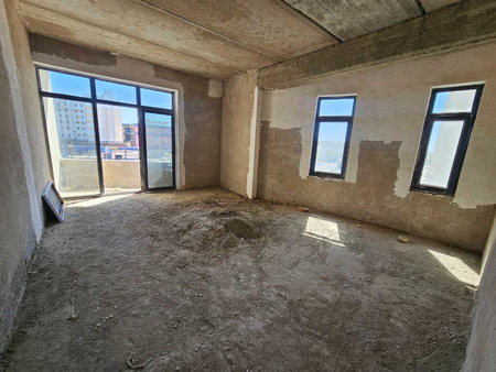 2 xonali 78m² 3-qavat sotiladi