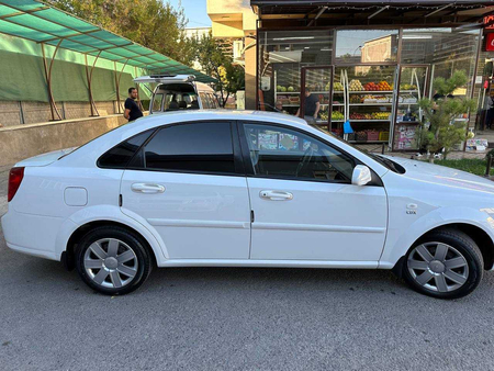 Lacetti 1.8 2011
