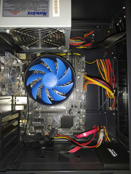 Компьютер  аналог i3 7100, 8gb ddr4, SSD, RGB Case