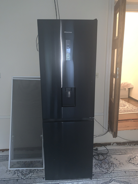 Холодильник hisense новый