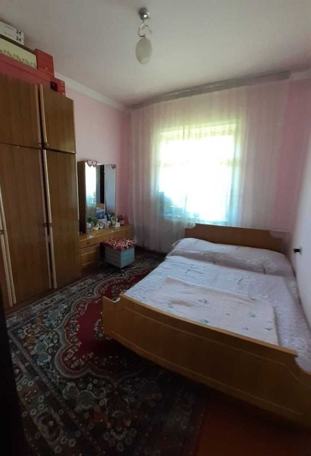 Продаётся квартира 4/4/4 (торец) на массиве ТТЗ-4,М.Улугбекский р-н