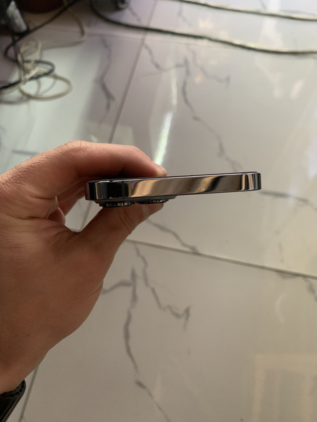 Прлдается iphone 13 pro max 128гб