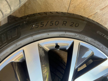 Michelin 255/50/20